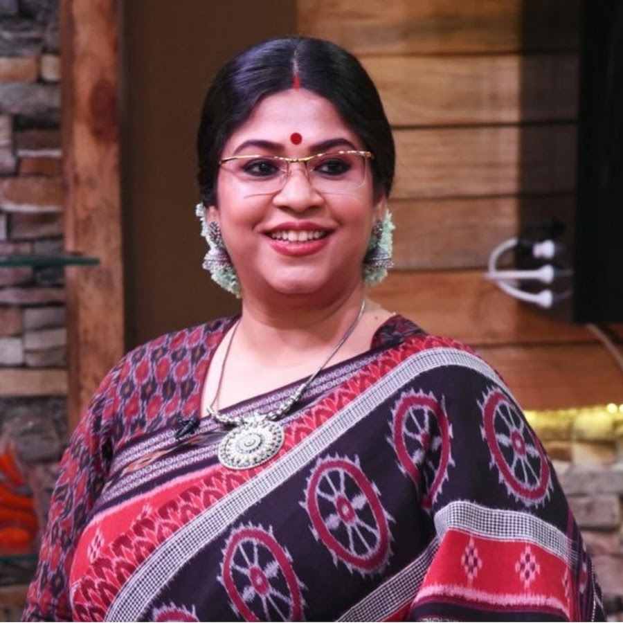 Best Female Astrologers in India - Sipping Thoughts